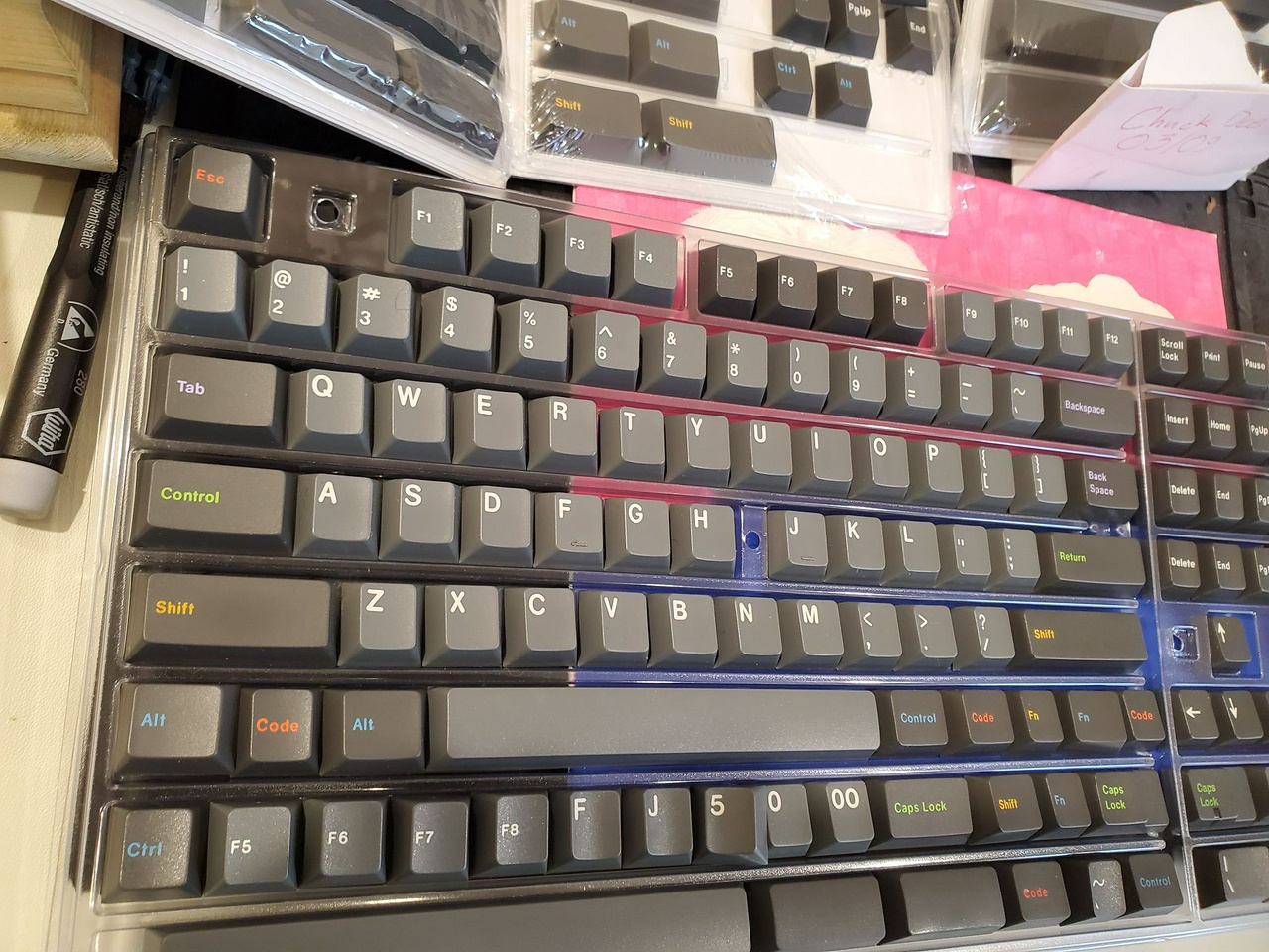 [US-VA][H] GMK Penumbral + Solarized NIB, GMK Plum, GMK Nautilus R1 ...