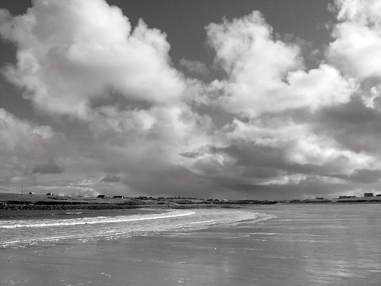 Curves, Gress beach — Earth and Water